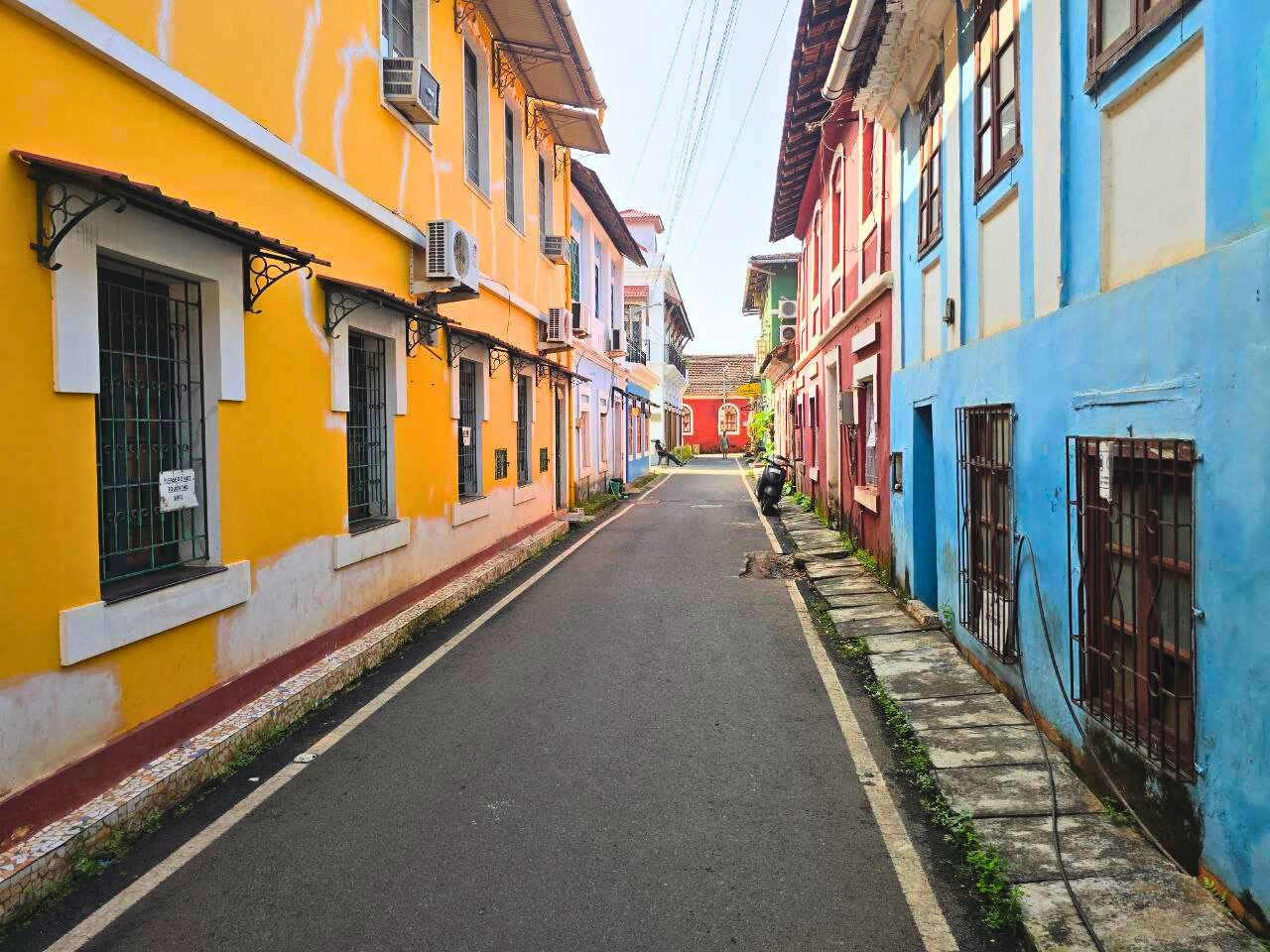 Private Fontainhas Walking Tour | Goa’s Colorful Latin Quarter